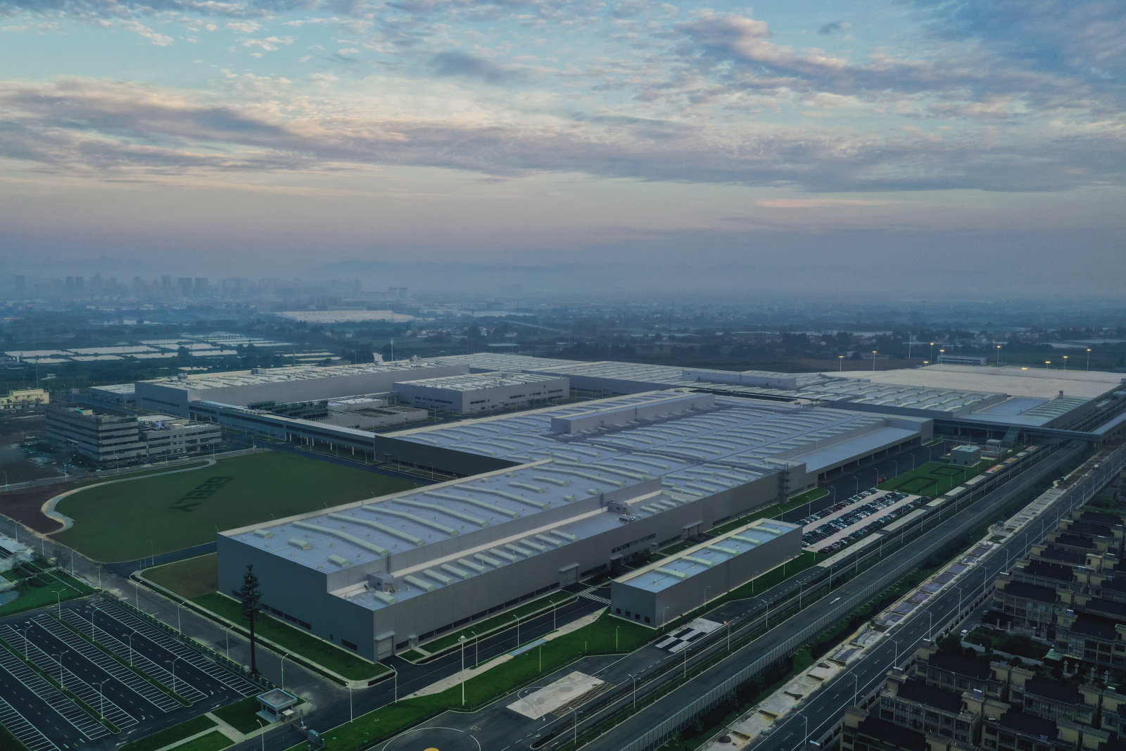 Geely Auto’s Super Connected 5G Factory : Media Center – Zhejiang Geely ...